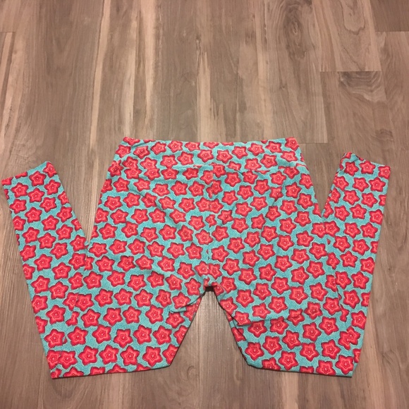 LuLaRoe | Pants & Jumpsuits | Lularoe Tc Star Flower Leggings | Poshmark